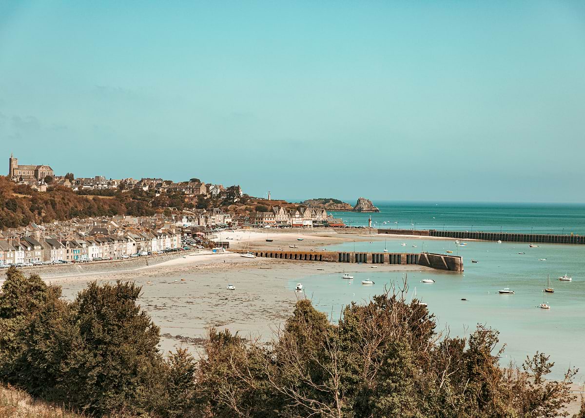 'Cancale Bretagne' Poster, picture, metal print, paint by Tom Henderikx ...