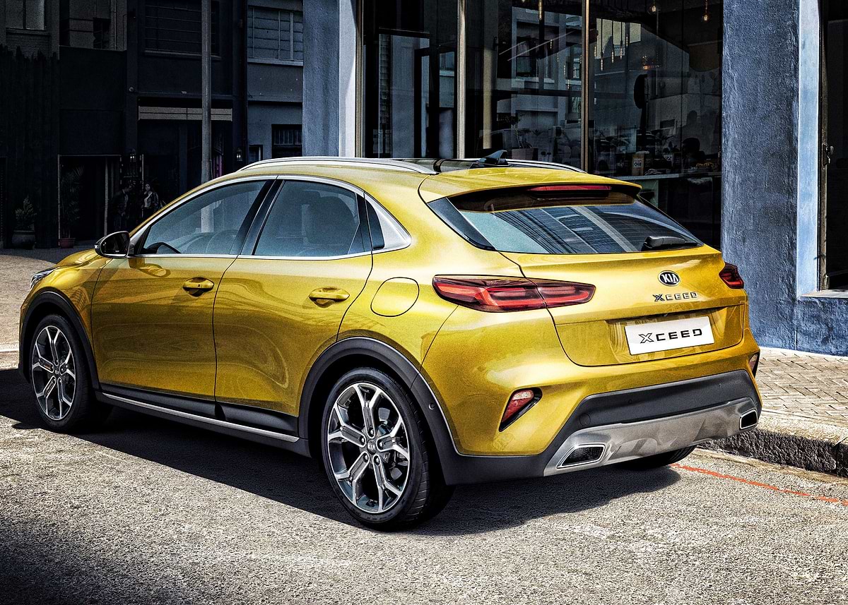 'Kia Xceed 2020 rear view e' Poster, picture, metal print, paint by ...