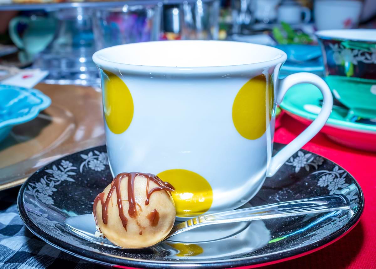 'Teacup' Poster, picture, metal print, paint by Ava Peattie | Displate