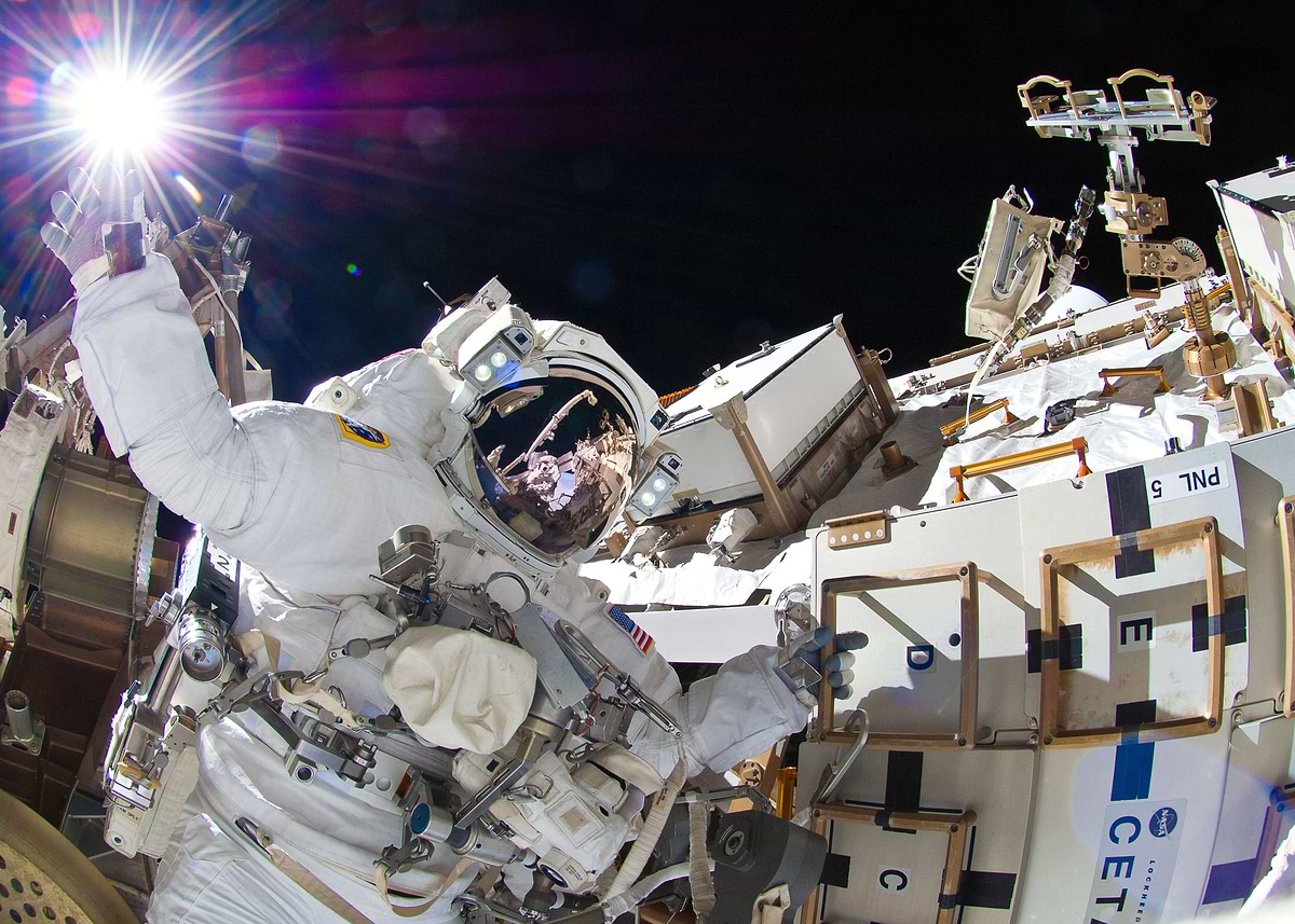 'Astronaut ISS Sun' Poster, picture, metal print, paint by ...