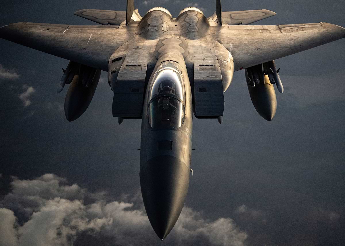 'F15 Eagle' Poster, picture, metal print, paint by Galaxy Images | Displate