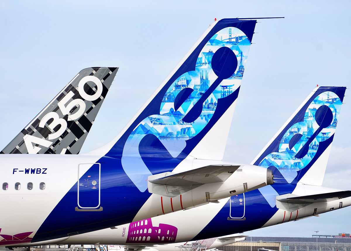 'Airbus Flight Testing' Poster, picture, metal print, paint by Coby ...