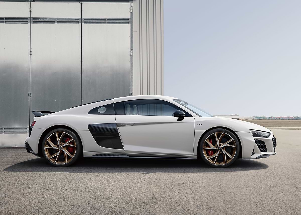 'Audi R8 V10' Poster, picture, metal print, paint by Janet Clements ...