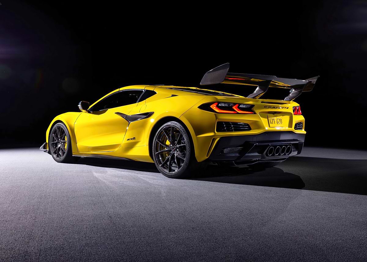 'chevrolet corvette zr1' Poster, picture, metal print, paint by Sport ...