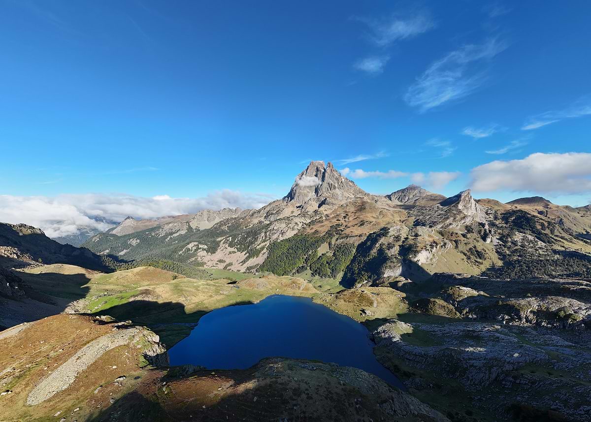 'panoramique sur le pic d'ossau' Poster, picture, metal print, paint by ...