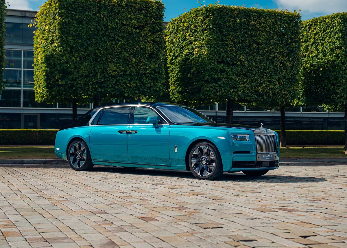'Rolls Royce Phantom' Poster, picture, metal print, paint by Layla ...
