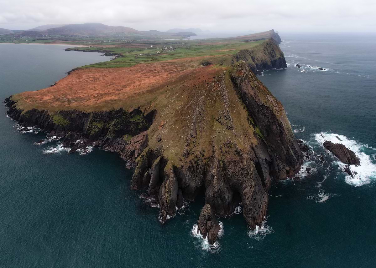 'Rugged Coastal Three Sisters Cliffs, Dingle Peninsula, Kerry, Ireland ...