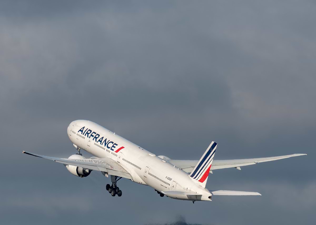 'Air France Boeing 777 airplane taking off' Poster, picture, metal ...