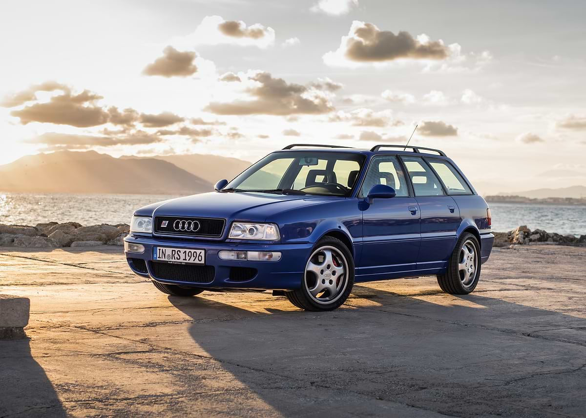'Blue Audi RS2 Avant 1996' Poster, picture, metal print, paint by Ba ...