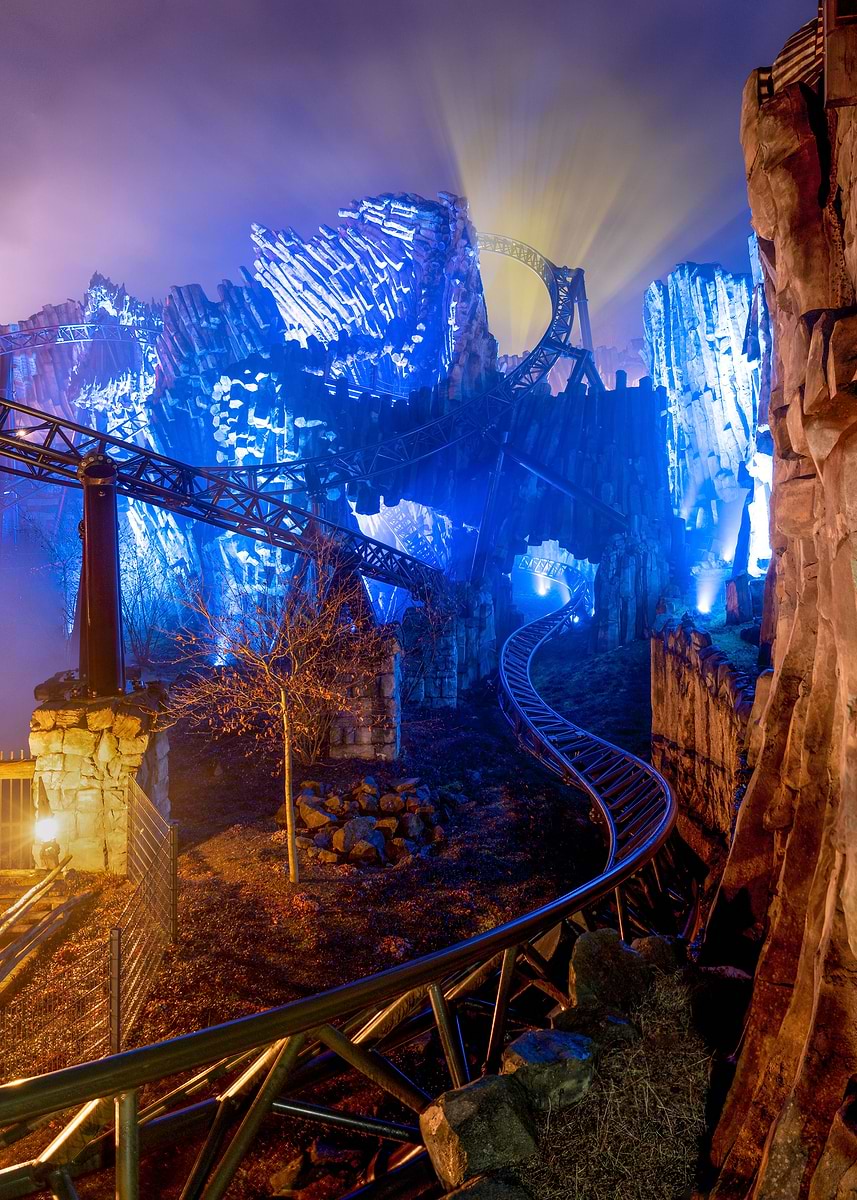 'Taron at night' Poster, picture, metal print, paint by Greneey | Displate