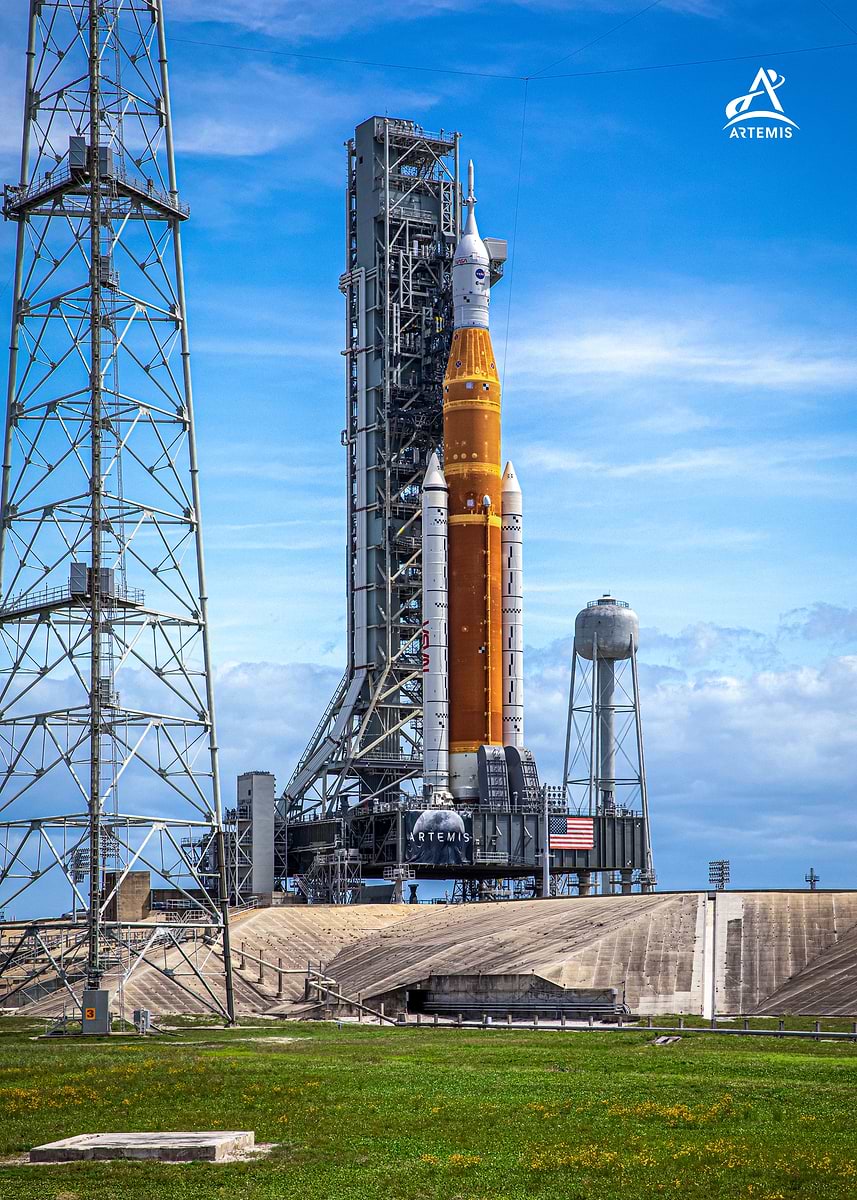 'Kennedy Space Center' Poster, picture, metal print, paint by NASA ...