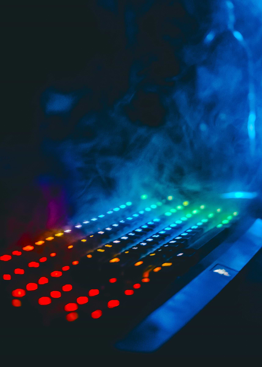 'pc gaming' Poster, picture, metal print, paint by oyexanz | Displate