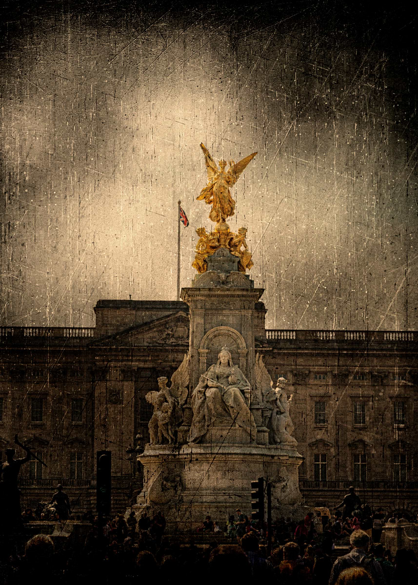 'Victoria Memorial, London' Poster, picture, metal print, paint by ...