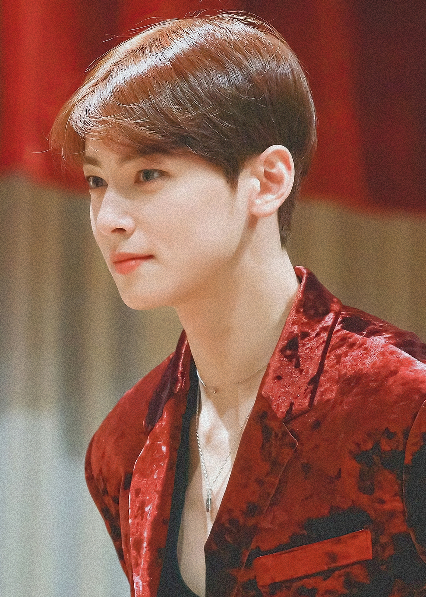 'Portrait of a man in red' Poster, picture, metal print, paint by 甘やかされ ...